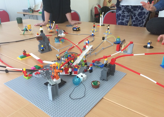 Le brainstorming en 3D avec LEGO ® - Les cahiers de l'innovation